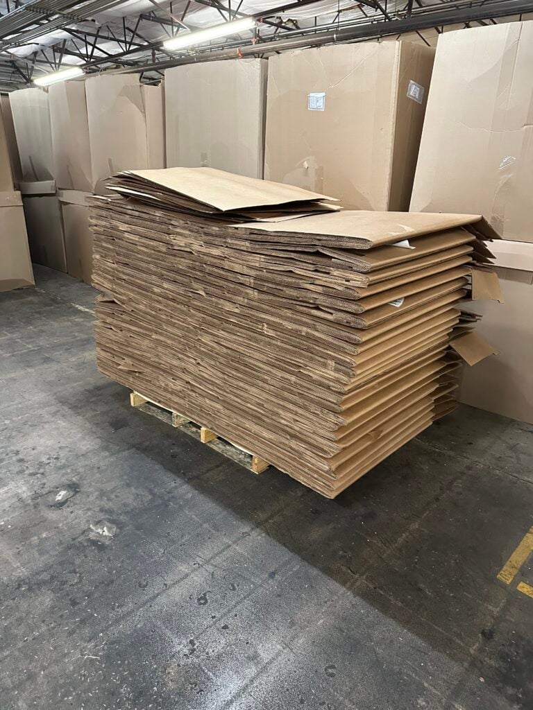 Used resin bulk gaylord bins (48" x 40" x 40") - 3-wall, 5-ply ...